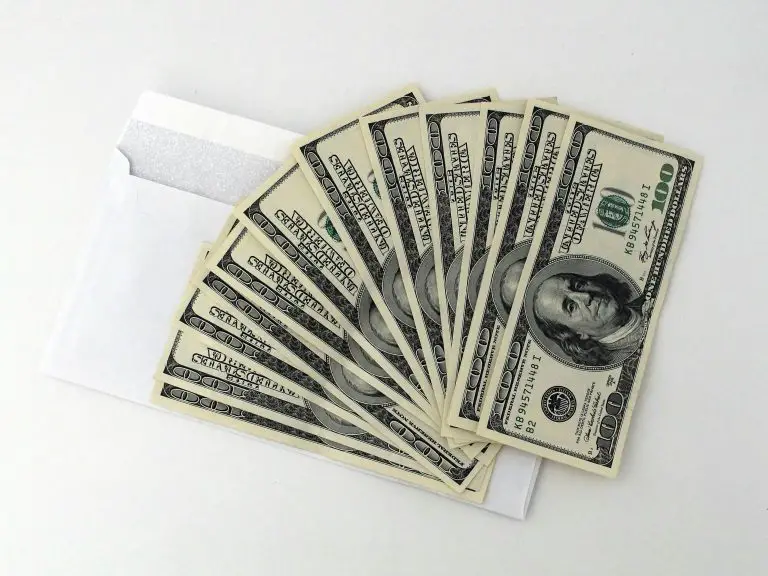 Form 8300: Reporting Cash Payments Over $10,000 | IRS.com